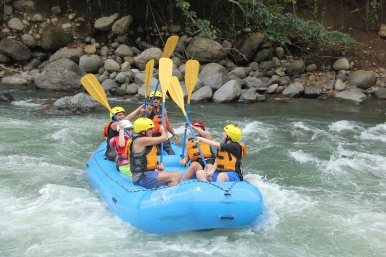 Family River Rafting - Explornatura